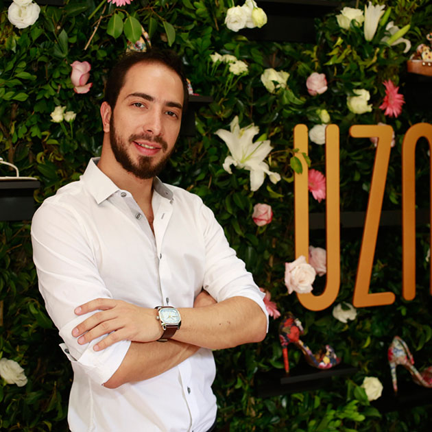 Lalá Rudge e Beto Pacheco receberam convidados em lançamento da UZA ...