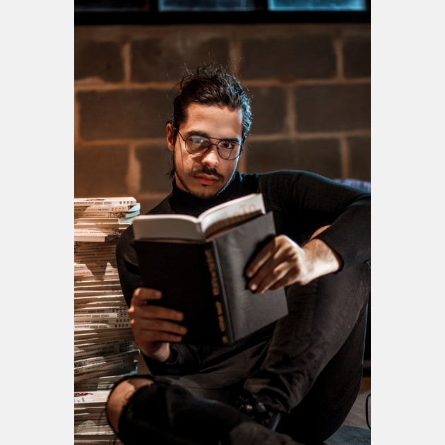 Conheça João Doederlein, o @akapoeta - Site RG – Moda, Estilo, Festa ...