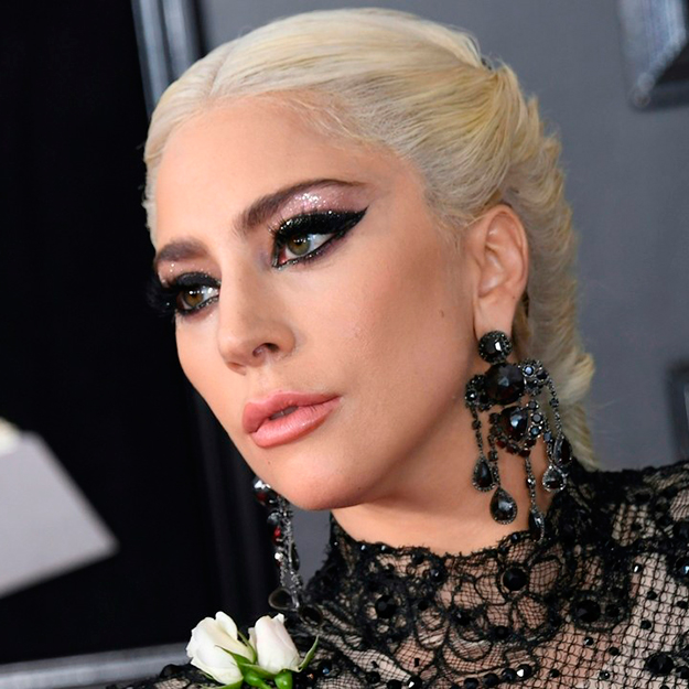 Linha de maquiagem de Lady Gaga vai sair do forno - Site RG – Moda ...