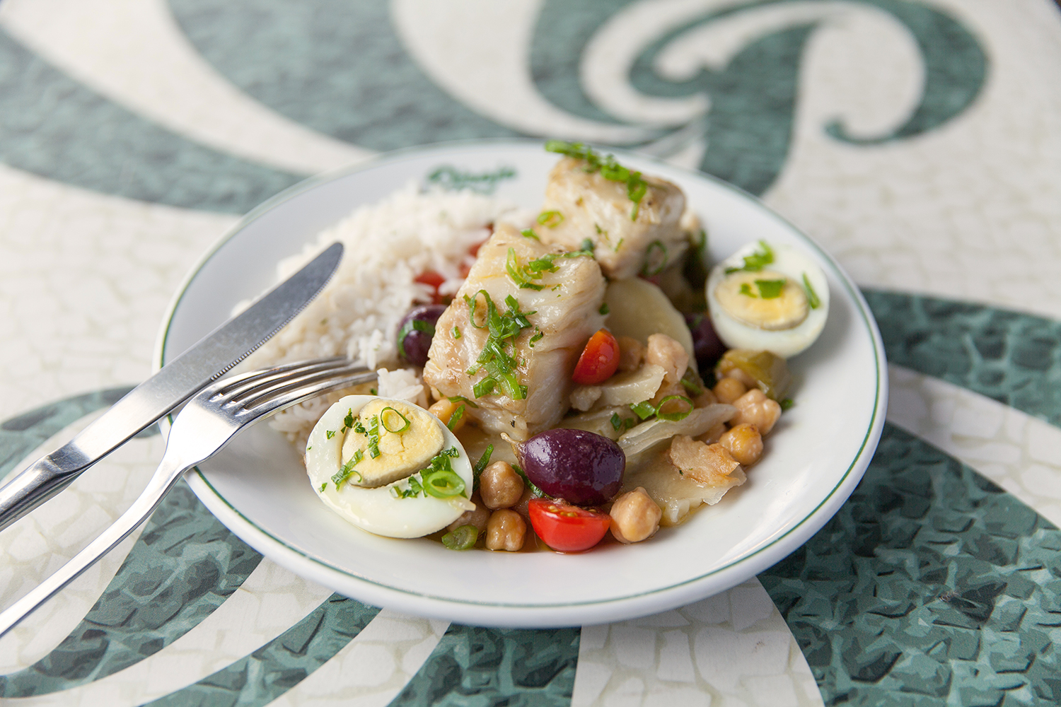 Bar Pirajá aumenta serviço de delivery e entrega bacalhau por conta da ...