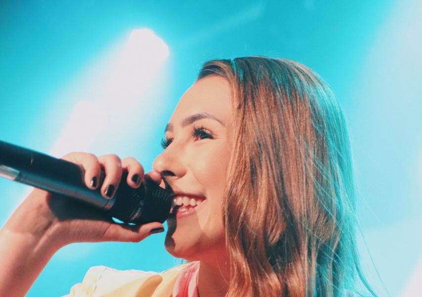 Bibi Tatto lança remix de "Descomplica" - Site RG – Moda, Estilo, Festa ...