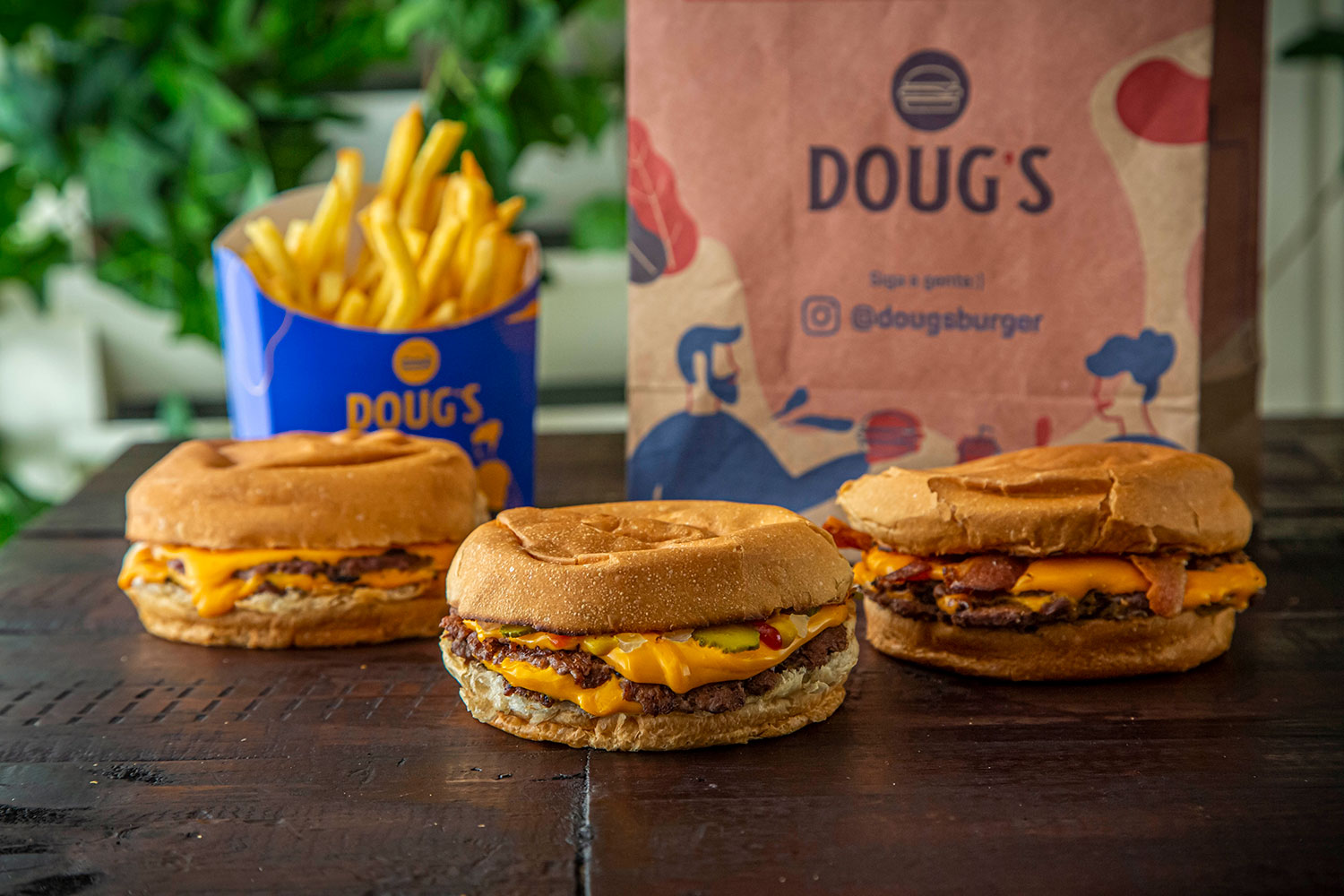 Doug's surge como uma opção de ultra smash burger em SP - Site RG ...
