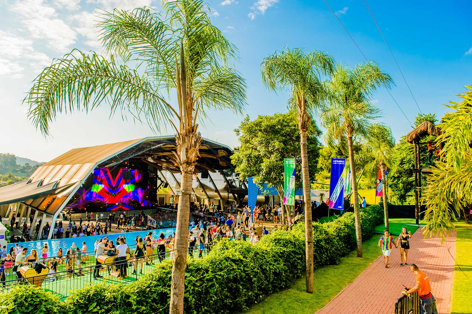 Laroc Club completa 5 anos e ganha documentário: "Humanizar a jornada ...