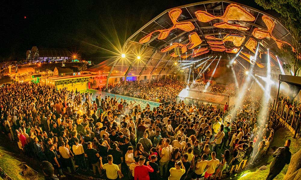 Laroc Club completa 5 anos e ganha documentário: "Humanizar a jornada ...