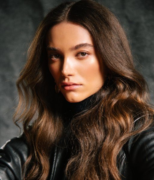 Kayla Oliveira reforça representatividade trans no mercado fashion ...