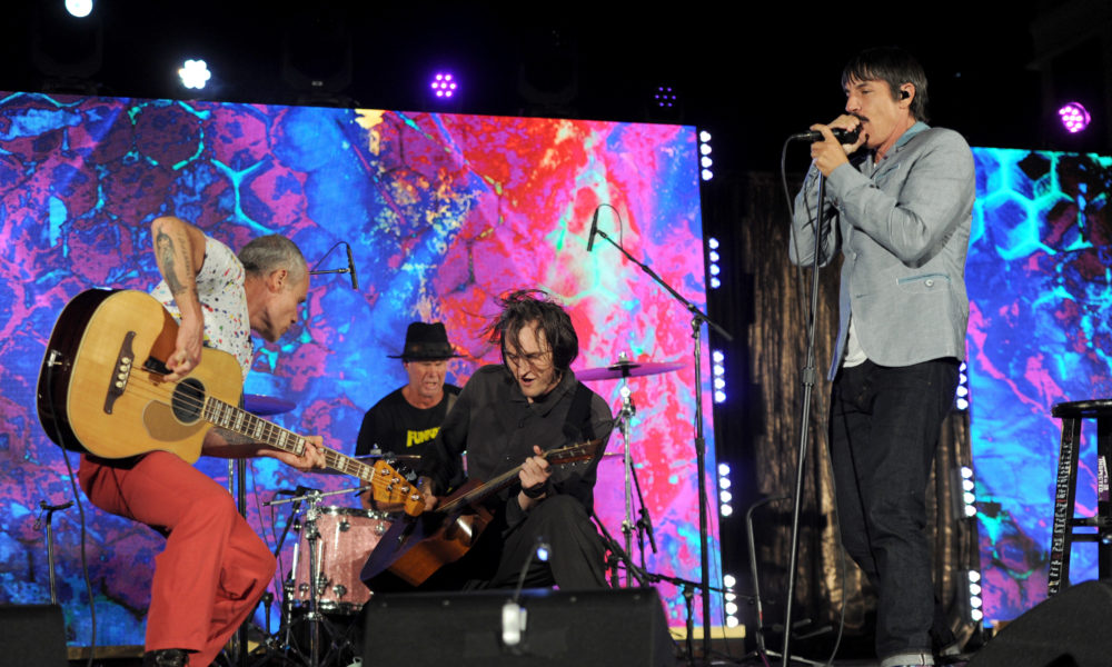 Red Hot Chili Peppers vende seu catálogo por US$ 140 milhões - Site RG ...