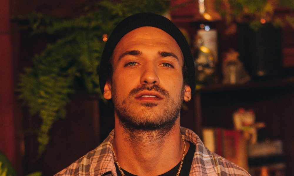 Igor lança a autoral e romântica “Domingo Desse”; assista - Site RG ...