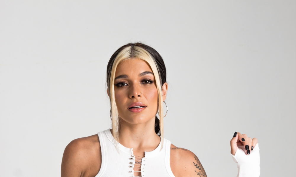 Além de cantora, Lary está bombando como compositora - Site RG – Moda ...